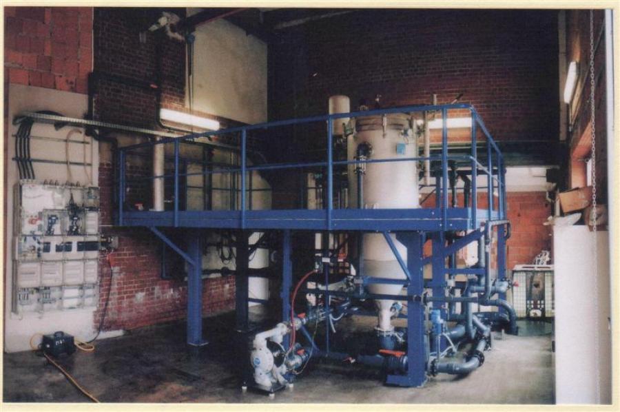 gebrauchte / gebrauchtes / gebrauchter Filteranlage für Flüssigkeiten ...